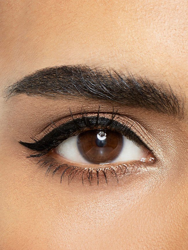 Inspirasi 12 Gaya Eyeliner untuk Variasi Makeup Sehari Hari